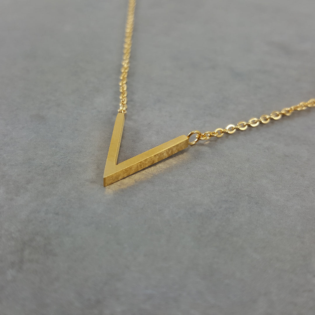 V Gold Necklace - Womens Fashion Jewelry Dainty Chain – Lil Pepper Jewelry